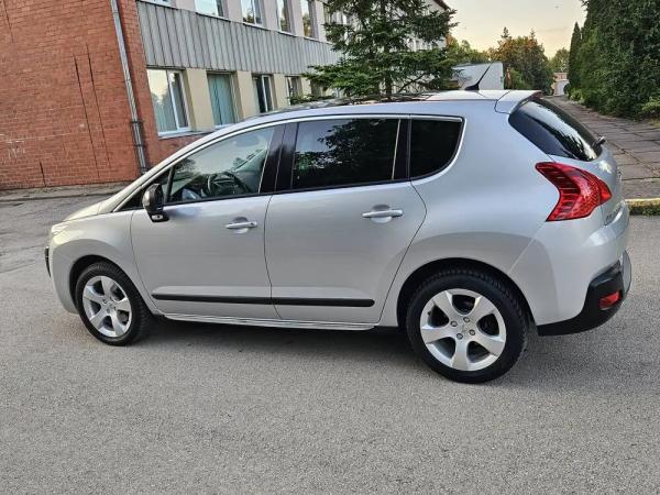 Pelēks Peugeot 3008 2011 Jēkabpils, ar dzinēja tilpumu 1.60 L un nobraukumu 176 tūkst. km par 4890 €, foto 7 vietnē AUTOMOTO.COM.LV