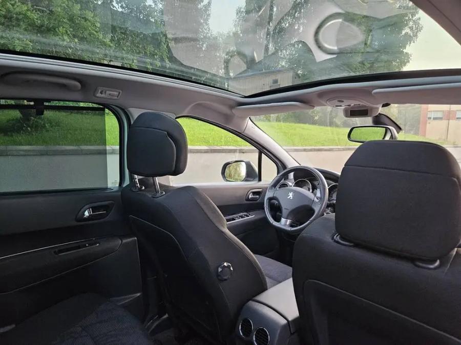 Pelēks Peugeot 3008 2011 Jēkabpils, ar dzinēja tilpumu 1.60 L un nobraukumu 176 tūkst. km par 4890 €, foto 22 vietnē AUTOMOTO.COM.LV