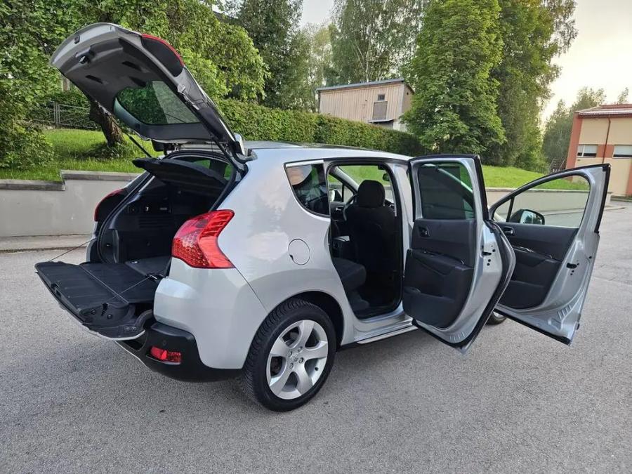 Pelēks Peugeot 3008 2011 Jēkabpils, ar dzinēja tilpumu 1.60 L un nobraukumu 176 tūkst. km par 4890 €, foto 23 vietnē AUTOMOTO.COM.LV