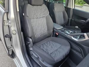 Pelēks Peugeot 3008 2011 Jēkabpils, ar dzinēja tilpumu 1.60 L un nobraukumu 176 tūkst. km par 4890 €, foto 25 vietnē AUTOMOTO.COM.LV