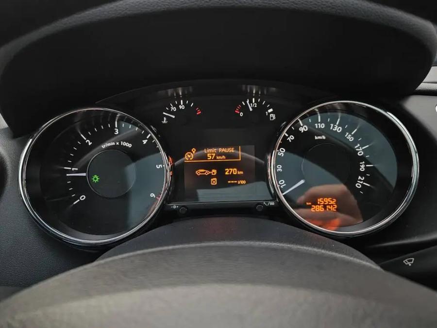Pelēks Peugeot 3008 2011 Jēkabpils, ar dzinēja tilpumu 2.00 L un nobraukumu 287 tūkst. km par 4990 €, foto 32 vietnē AUTOMOTO.COM.LV