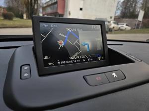 Pelēks Peugeot 3008 2011 Jēkabpils, ar dzinēja tilpumu 2.00 L un nobraukumu 287 tūkst. km par 4990 €, foto 35 vietnē AUTOMOTO.COM.LV