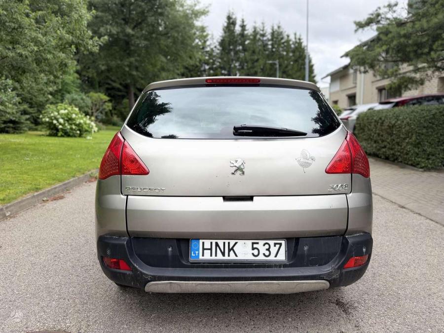 Pelēks Peugeot 3008 2011 Viļņa, ar dzinēja tilpumu 1.56 L un nobraukumu 353 tūkst. km par 1850 €, foto 5 vietnē AUTOMOTO.COM.LV