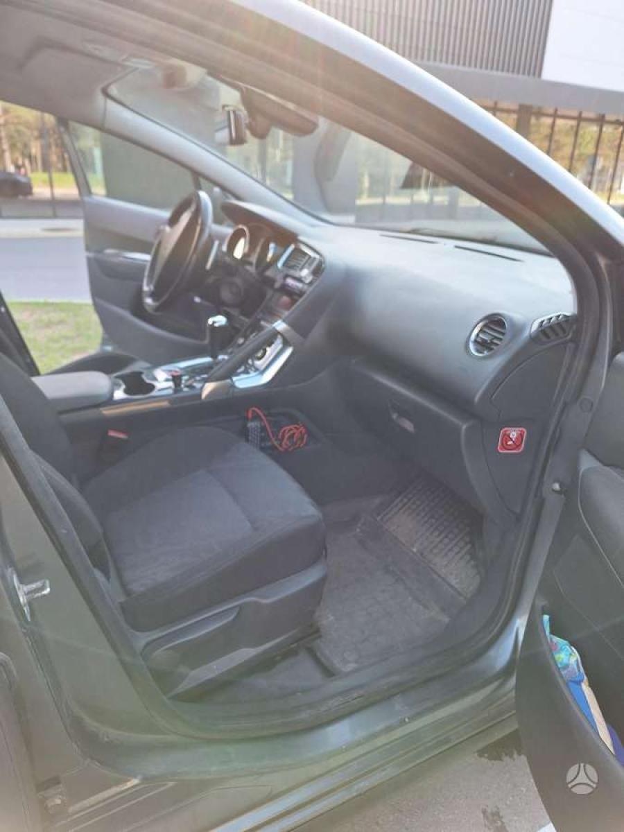 Pelēks Peugeot 3008 2011 Utena, ar dzinēja tilpumu 1.56 L un nobraukumu 268 tūkst. km par 3999 €, foto 5 vietnē AUTOMOTO.COM.LV