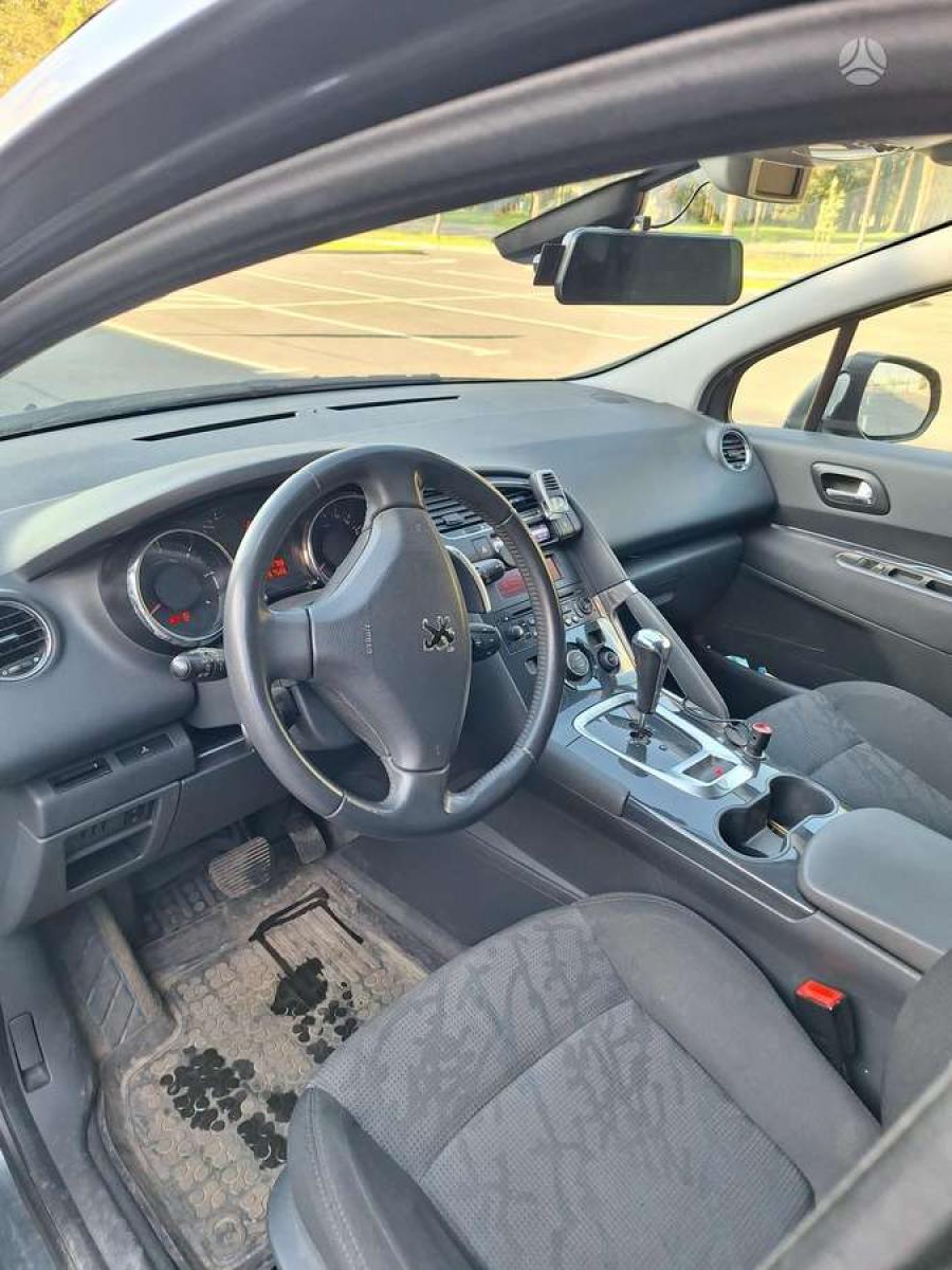 Pelēks Peugeot 3008 2011 Utena, ar dzinēja tilpumu 1.56 L un nobraukumu 268 tūkst. km par 3999 €, foto 6 vietnē AUTOMOTO.COM.LV