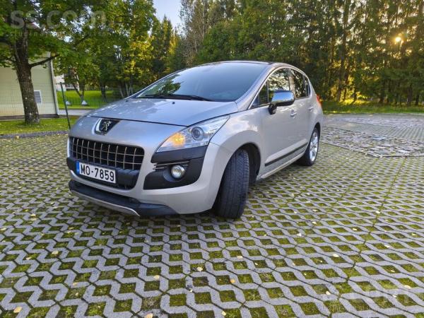 Пежо 3008 2011 в Цесис на AUTOMOTO.COM.LV Серый Пежо 3008 2011 в Цесис, объемом двигателя 2.00 л и пробегом 259 тыс. км за 3850 €, фото 3 на AUTOMOTO.COM.LV