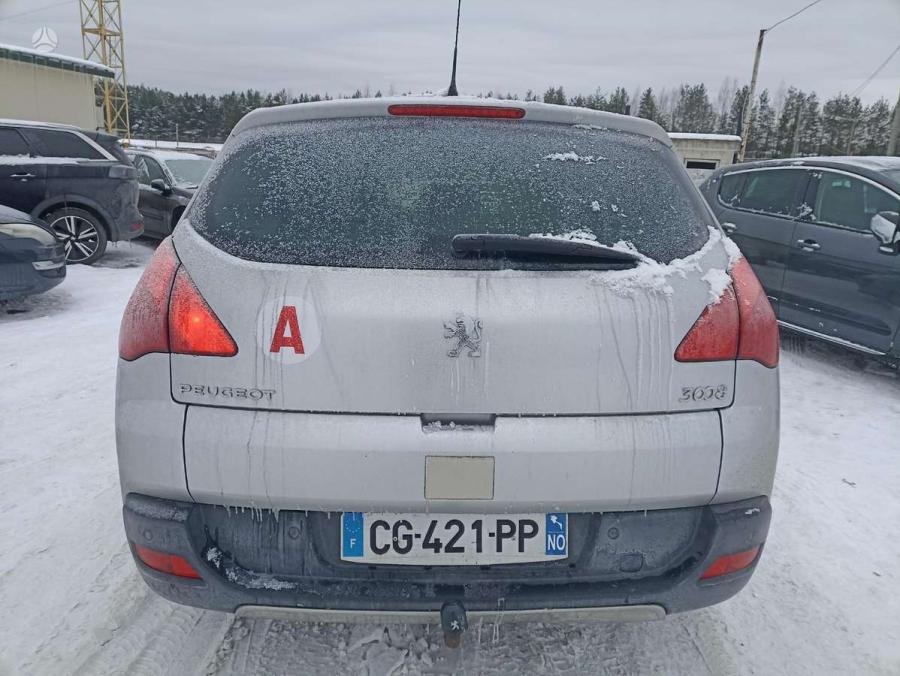 Grey Peugeot 3008 2012 in Vilnius, with an engine capacity of 1.56 L and mileage of 272 thousand km for 4300 €, photo 3 on AUTOMOTO.COM.LV