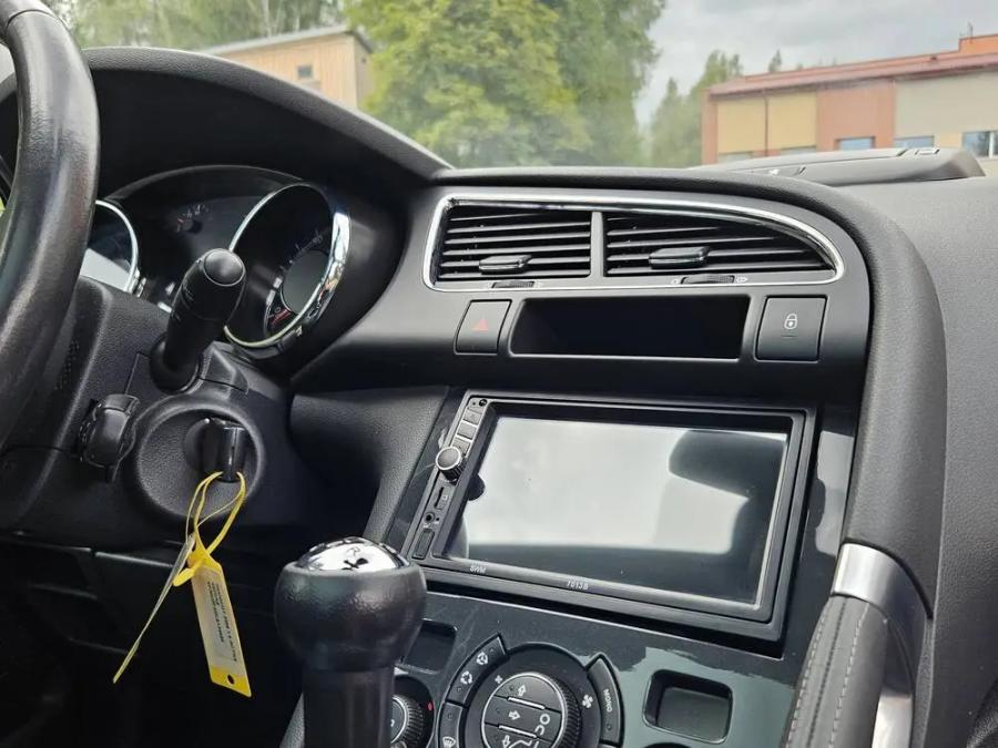 Pelēks Peugeot 3008 2012 Jēkabpils, ar dzinēja tilpumu 1.60 L un nobraukumu 252 tūkst. km par 4890 €, foto 25 vietnē AUTOMOTO.COM.LV