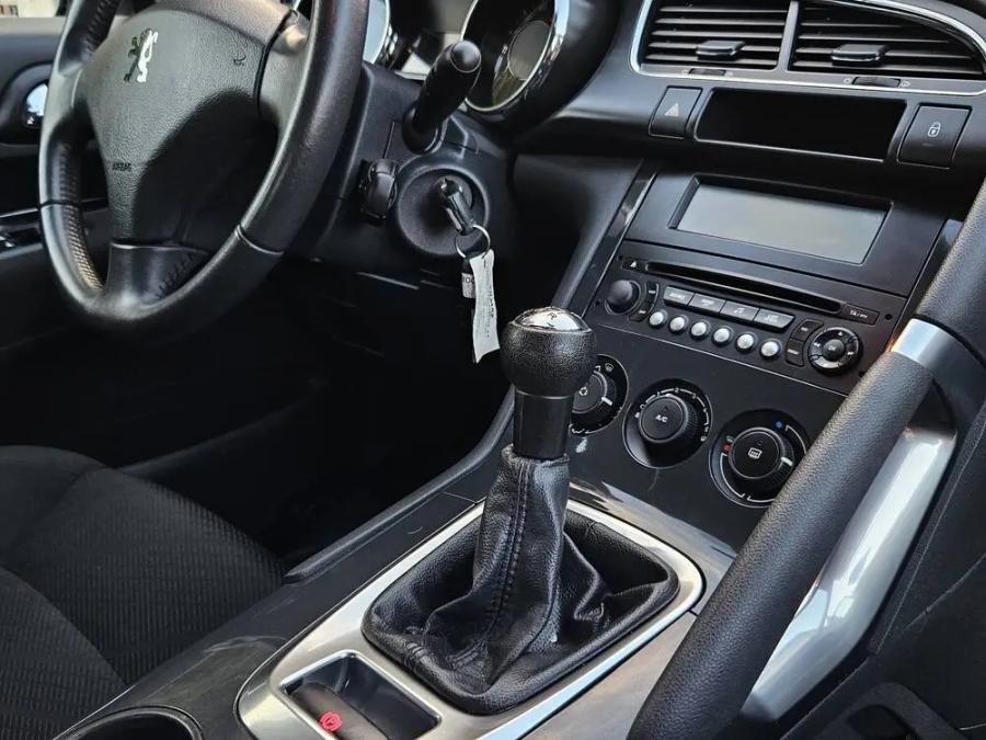 Pelēks Peugeot 3008 2012 Jēkabpils, ar dzinēja tilpumu 1.60 L un nobraukumu 124 tūkst. km par 4890 €, foto 23 vietnē AUTOMOTO.COM.LV