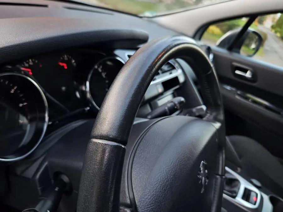Pelēks Peugeot 3008 2012 Jēkabpils, ar dzinēja tilpumu 1.60 L un nobraukumu 124 tūkst. km par 4890 €, foto 28 vietnē AUTOMOTO.COM.LV