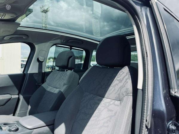 Grey Peugeot 3008 2012 in Vilnius, with an engine capacity of 1.56 L and mileage of 250 thousand km for 4270 €, photo 9 on AUTOMOTO.COM.LV