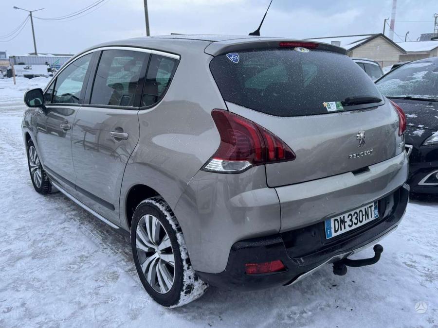 Pelēks Peugeot 3008 2014 Viļņa, ar dzinēja tilpumu 1.56 L un nobraukumu 237 tūkst. km par 5500 €, foto 5 vietnē AUTOMOTO.COM.LV