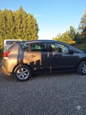 Pelēks Peugeot 3008 2014 Panevēža, ar dzinēja tilpumu 1.56 L un nobraukumu 240 tūkst. km par 5700 €, foto 3 vietnē AUTOMOTO.COM.LV