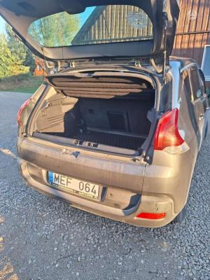 Pelēks Peugeot 3008 2014 Panevēža, ar dzinēja tilpumu 1.56 L un nobraukumu 240 tūkst. km par 5700 €, foto 4 vietnē AUTOMOTO.COM.LV