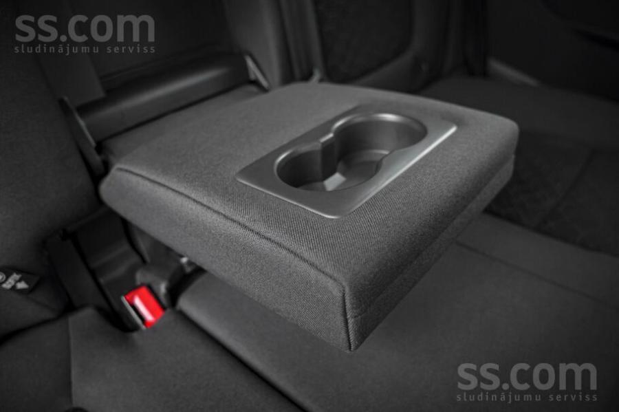 Grey Peugeot 3008 2014 in Riga, with an engine capacity of 1.60 L and mileage of 171 thousand km for 4990 €, photo 12 on AUTOMOTO.COM.LV