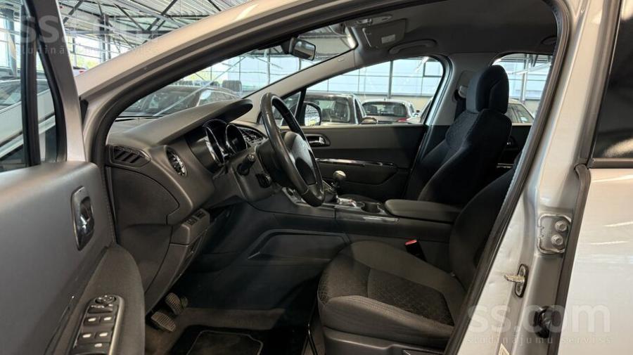Pelēks Peugeot 3008 2015 Rīga, ar dzinēja tilpumu 1.60 L un nobraukumu 186 tūkst. km par 4500 €, foto 10 vietnē AUTOMOTO.COM.LV