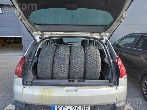 Grey Peugeot 3008 2015 in Riga, with an engine capacity of 1.60 L and mileage of 332 thousand km for 2900 €, photo 4 on AUTOMOTO.COM.LV
