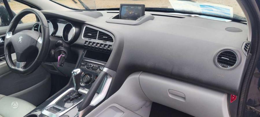 Grey Peugeot 3008 2015 in Kaunas, with an engine capacity of 1.56 L and mileage of 205 thousand km for 5150 €, photo 12 on AUTOMOTO.COM.LV
