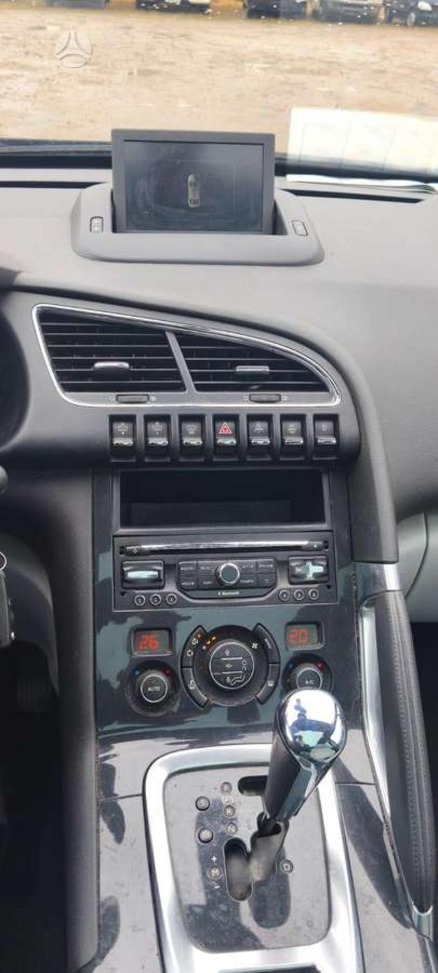 Grey Peugeot 3008 2015 in Kaunas, with an engine capacity of 1.56 L and mileage of 205 thousand km for 5150 €, photo 13 on AUTOMOTO.COM.LV