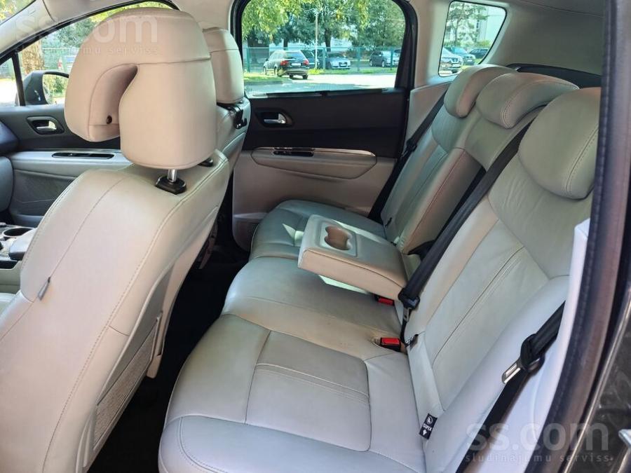 Pelēks Peugeot 3008 2015 Rīga, ar dzinēja tilpumu 1.60 L un nobraukumu 0 tūkst. km par 4950 €, foto 11 vietnē AUTOMOTO.COM.LV