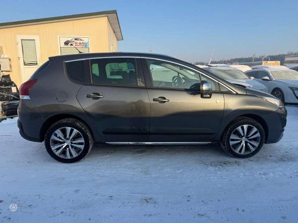 Pelēks Peugeot 3008 2016 Viļņa, ar dzinēja tilpumu 1.20 L un nobraukumu 161 tūkst. km par 6300 €, foto 2 vietnē AUTOMOTO.COM.LV