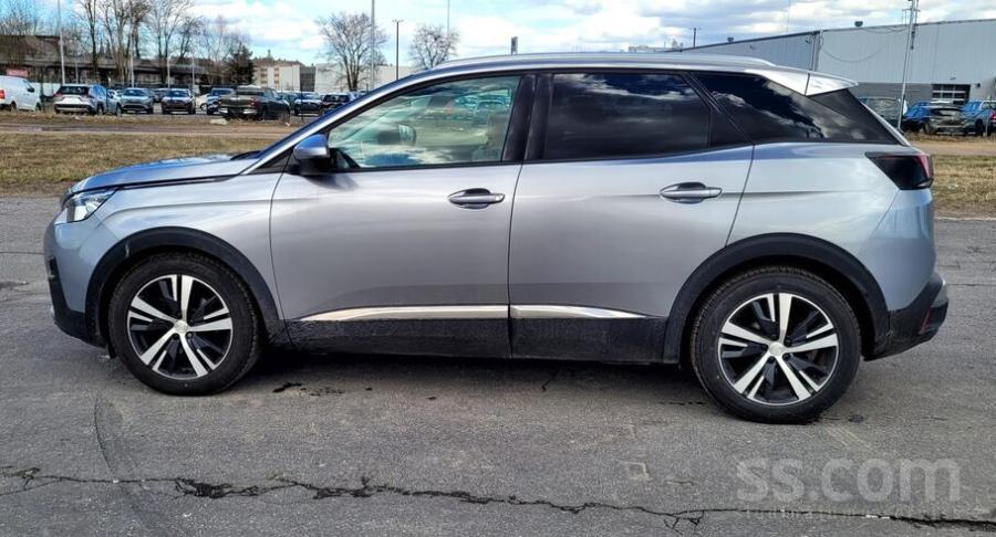 Grey Peugeot 3008 2016 in Riga, with an engine capacity of 1.60 L and mileage of 175 thousand km for 14000 €, photo 2 on AUTOMOTO.COM.LV