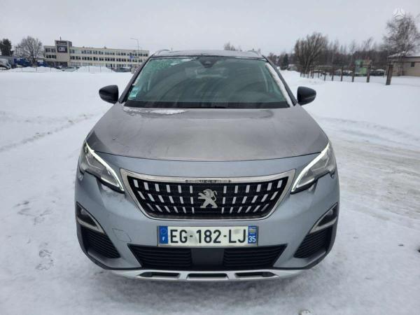 Grey Peugeot 3008 2016 in Taurage, with an engine capacity of 1.20 L and mileage of 135 thousand km for 8200 €, photo 1 on AUTOMOTO.COM.LV