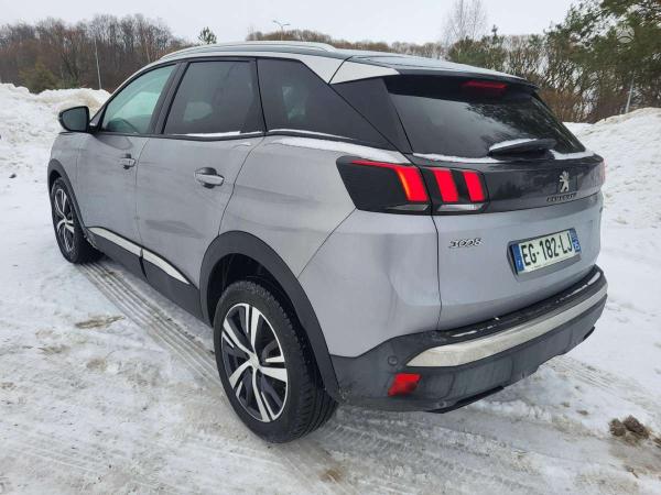 Grey Peugeot 3008 2016 in Taurage, with an engine capacity of 1.20 L and mileage of 135 thousand km for 8200 €, photo 6 on AUTOMOTO.COM.LV