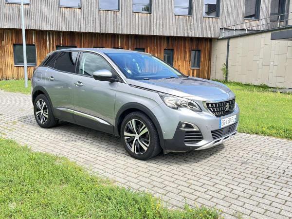 Grey Peugeot 3008 2016 in Taurage, with an engine capacity of 1.56 L and mileage of 269 thousand km for 9650 €, photo 3 on AUTOMOTO.COM.LV