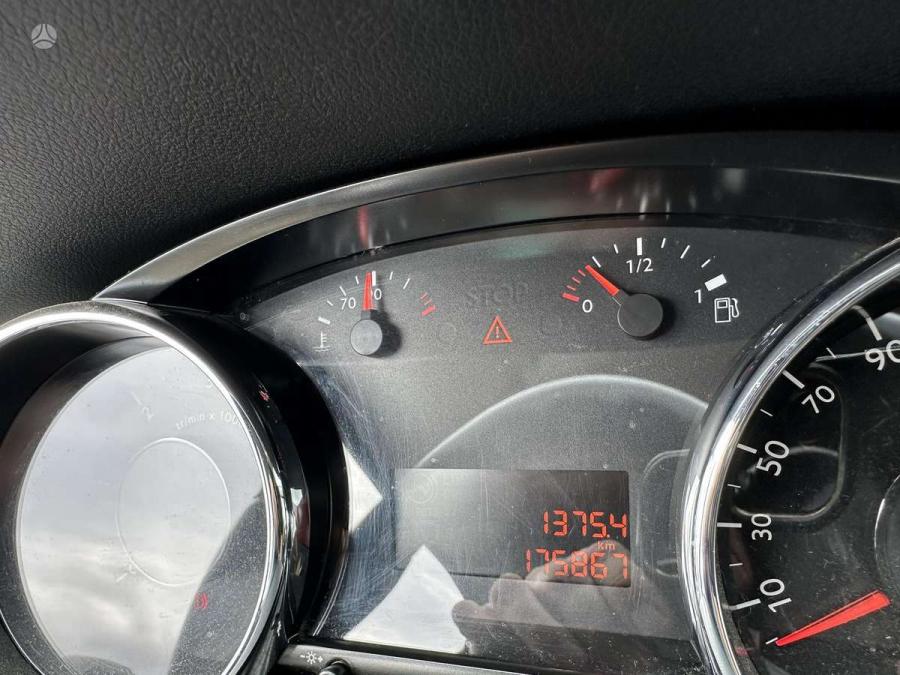 Серый Пежо 3008 2016 в Вильнюс, объемом двигателя 1.56 л и пробегом 175 тыс. км за 5499 €, фото 11 на AUTOMOTO.COM.LV