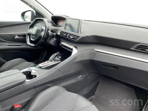 Grey Peugeot 3008 2016 in Riga, with an engine capacity of 1.60 L and mileage of 181 thousand km for 12990 €, photo 7 on AUTOMOTO.COM.LV