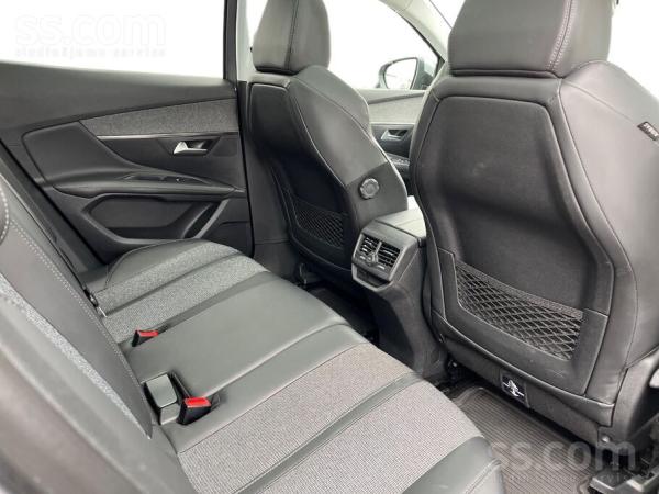 Pelēks Peugeot 3008 2016 Rīga, ar dzinēja tilpumu 1.60 L un nobraukumu 181 tūkst. km par 12990 €, foto 8 vietnē AUTOMOTO.COM.LV