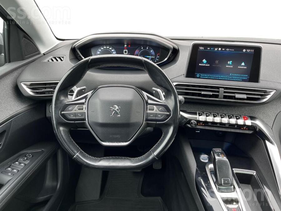 Grey Peugeot 3008 2016 in Riga, with an engine capacity of 1.60 L and mileage of 181 thousand km for 12990 €, photo 10 on AUTOMOTO.COM.LV