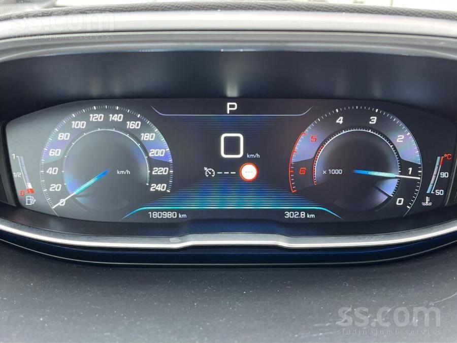 Grey Peugeot 3008 2016 in Riga, with an engine capacity of 1.60 L and mileage of 181 thousand km for 12990 €, photo 14 on AUTOMOTO.COM.LV