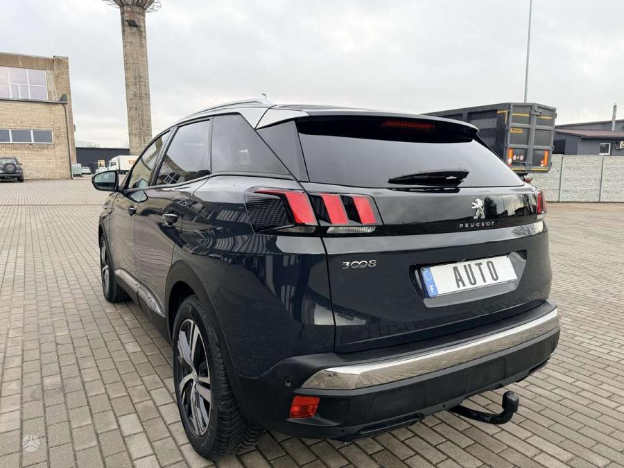 Grey Peugeot 3008 2017 in Taurage, with an engine capacity of 1.56 L and mileage of 210 thousand km for 12499 €, photo 11 on AUTOMOTO.COM.LV