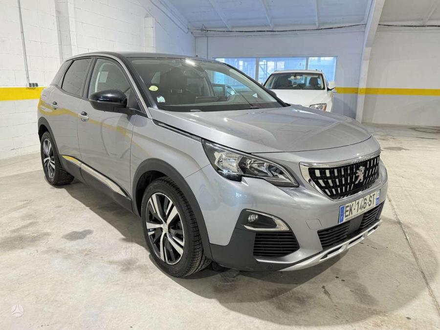 Grey Peugeot 3008 2017 in Kaunas, with an engine capacity of 1.56 L and mileage of 205 thousand km for 10700 €, photo 1 on AUTOMOTO.COM.LV
