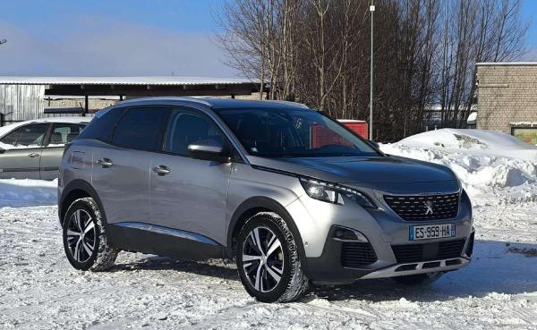 Grey Peugeot 3008 2017 in Taurage, with an engine capacity of 1.20 L and mileage of 135 thousand km for 10200 €, photo 1 on AUTOMOTO.COM.LV