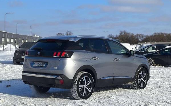 Grey Peugeot 3008 2017 in Taurage, with an engine capacity of 1.20 L and mileage of 135 thousand km for 10200 €, photo 2 on AUTOMOTO.COM.LV