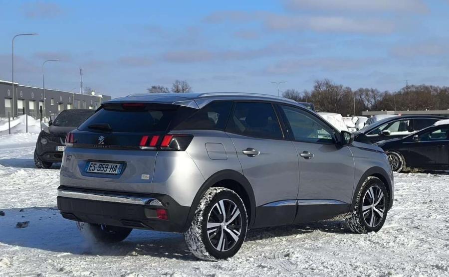 Pelēks Peugeot 3008 2017 Tauragė, ar dzinēja tilpumu 1.20 L un nobraukumu 135 tūkst. km par 10200 €, foto 2 vietnē AUTOMOTO.COM.LV