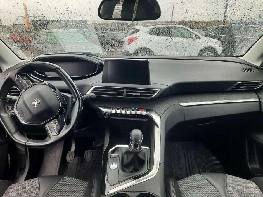 Grey Peugeot 3008 2017 in Kaunas, with an engine capacity of 1.56 L and mileage of 237 thousand km for 10450 €, photo 11 on AUTOMOTO.COM.LV