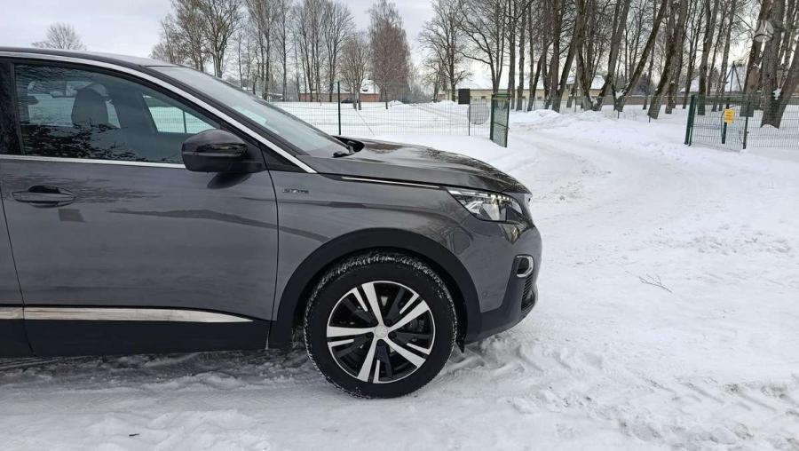 Grey Peugeot 3008 2017 in Taurage, with an engine capacity of 1.20 L and mileage of 120 thousand km for 9900 €, photo 7 on AUTOMOTO.COM.LV