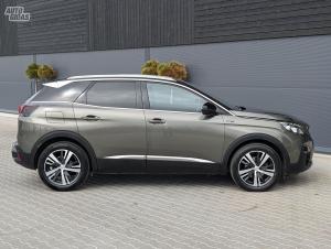 Grey Peugeot 3008 2017 in Siauliai, with an engine capacity of 1.20 L and mileage of 153 thousand km for 12990 €, photo 5 on AUTOMOTO.COM.LV