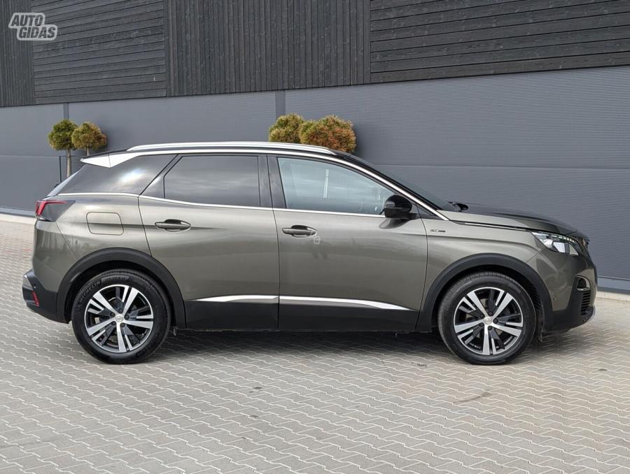 Grey Peugeot 3008 2017 in Siauliai, with an engine capacity of 1.20 L and mileage of 153 thousand km for 12990 €, photo 5 on AUTOMOTO.COM.LV