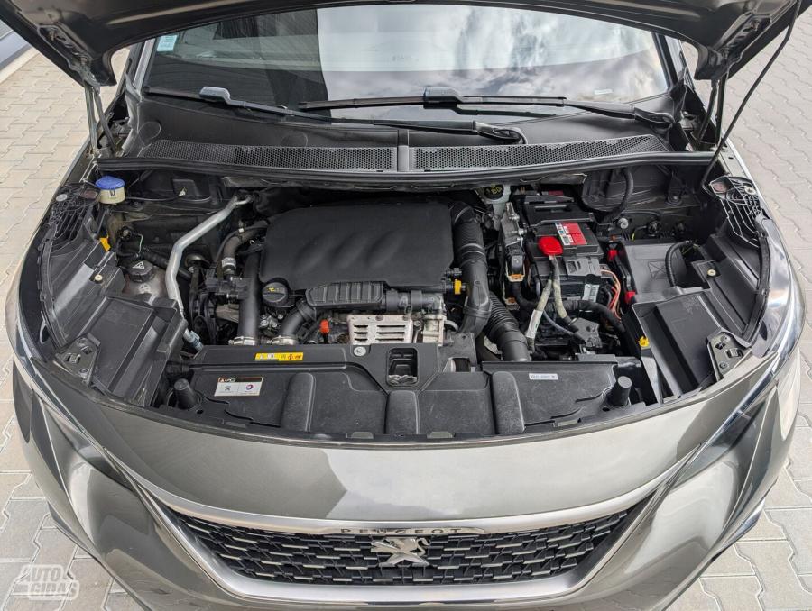 Grey Peugeot 3008 2017 in Siauliai, with an engine capacity of 1.20 L and mileage of 153 thousand km for 12990 €, photo 29 on AUTOMOTO.COM.LV