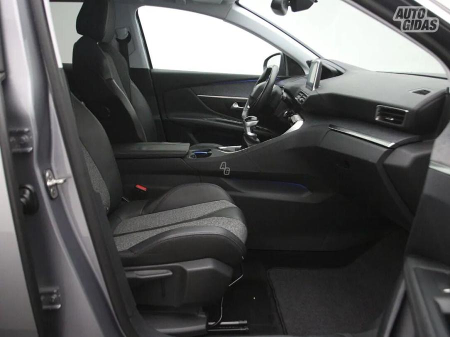 Grey Peugeot 3008 2017 in Vilnius, with an engine capacity of 1.20 L and mileage of 158 thousand km for 11199 €, photo 15 on AUTOMOTO.COM.LV