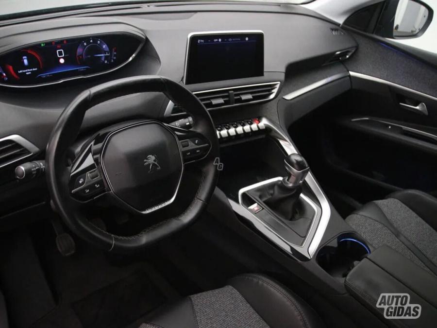 Grey Peugeot 3008 2017 in Vilnius, with an engine capacity of 1.20 L and mileage of 158 thousand km for 11199 €, photo 17 on AUTOMOTO.COM.LV