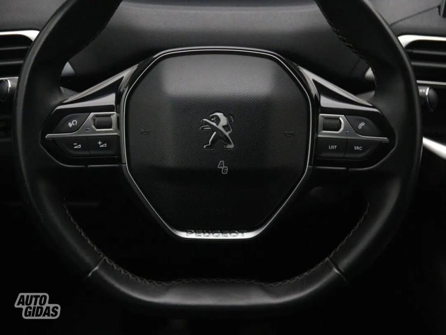 Grey Peugeot 3008 2017 in Vilnius, with an engine capacity of 1.20 L and mileage of 158 thousand km for 11199 €, photo 19 on AUTOMOTO.COM.LV