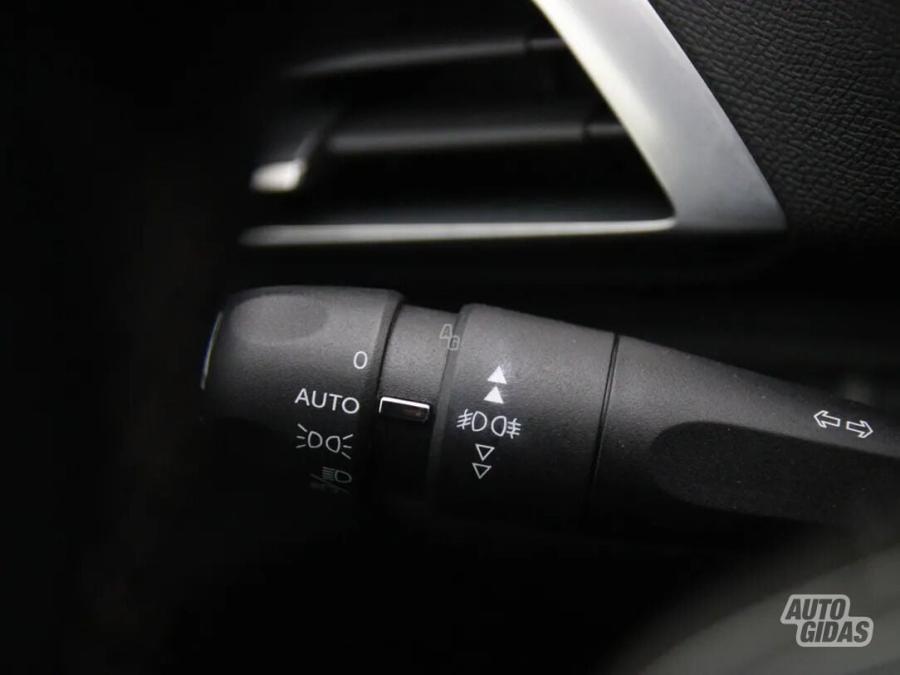 Grey Peugeot 3008 2017 in Vilnius, with an engine capacity of 1.20 L and mileage of 158 thousand km for 11199 €, photo 27 on AUTOMOTO.COM.LV
