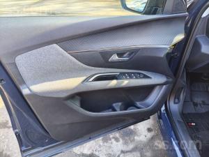 Grey Peugeot 3008 2017 in Riga, with an engine capacity of 1.60 L and mileage of 244 thousand km for 10300 €, photo 9 on AUTOMOTO.COM.LV