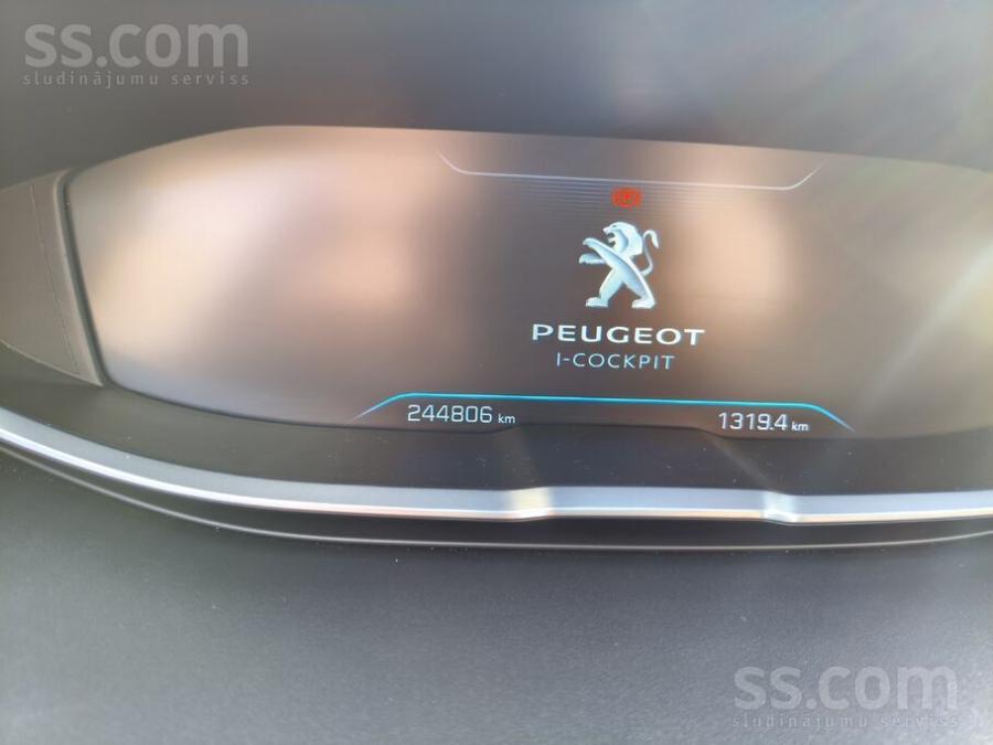 Grey Peugeot 3008 2017 in Riga, with an engine capacity of 1.60 L and mileage of 244 thousand km for 10300 €, photo 17 on AUTOMOTO.COM.LV